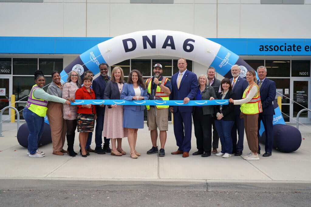 Amazon Unveils DNA6 Delivery Station in Knoxville | Knoxville Chamber®